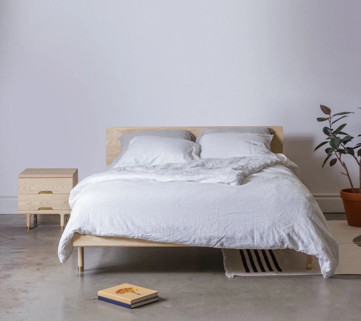 Living Materials with the Kalon Simple Bed